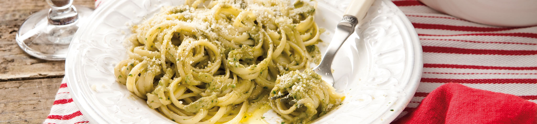 Rețetă - Paste cu sos alb de vinete - Preparate din paste | Galbani